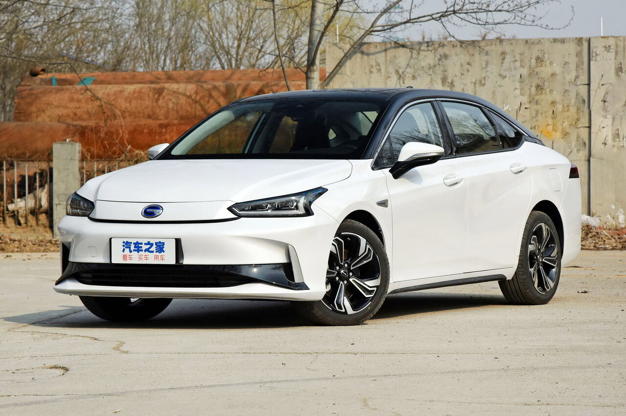 Комплектации GAC iA5 ( AT, 204 л.с.) 1 поколение рестайлинг (2022 – н.в.), Седан | Auto.ru