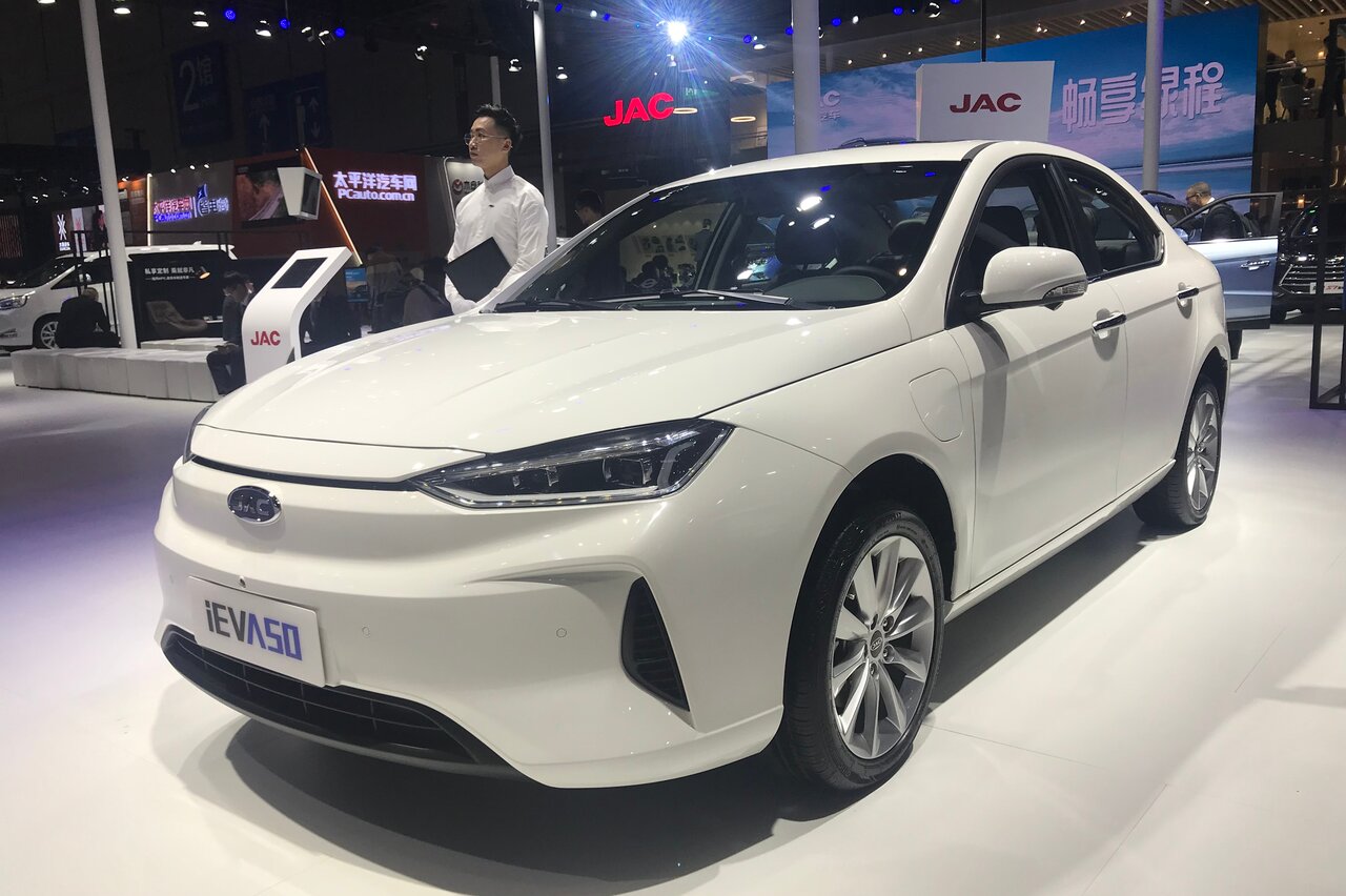 JAC iEVA50: технические характеристики, поколения, фото | Комплектации и цены Джак Айева50