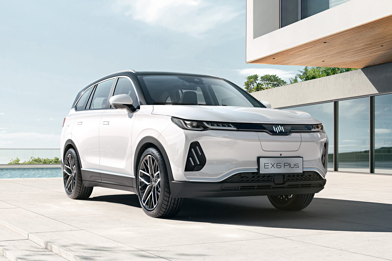 Weltmeister EX6 Plus: технические характеристики, поколения, фото | Комплектации и цены ...