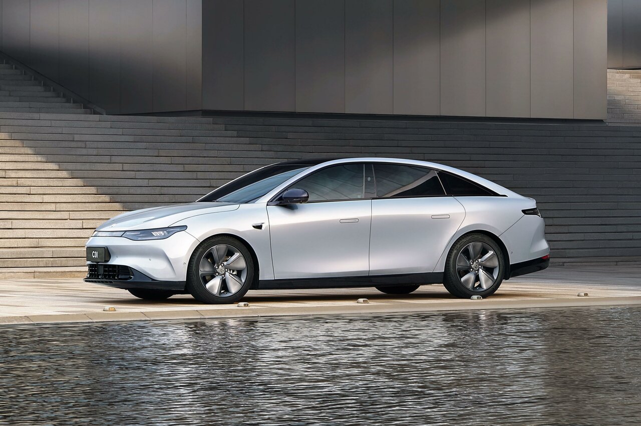 Комплектация Leapmotor C01 ( AT, 272 л.с.), (2022 – н.в.), Седан | Auto.ru