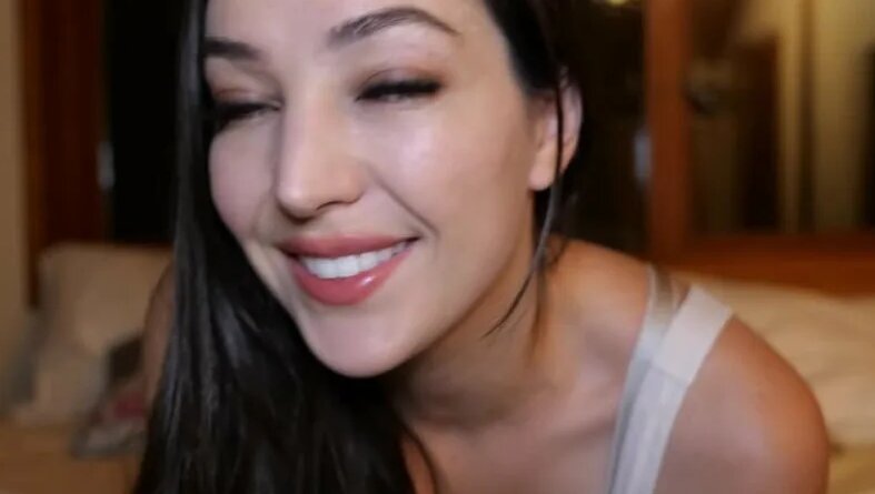 [ASMR] Way Too Many Kisses (Up-Close, Kissing Sounds) — Видео от ASMR - Yandex Video aramada ...