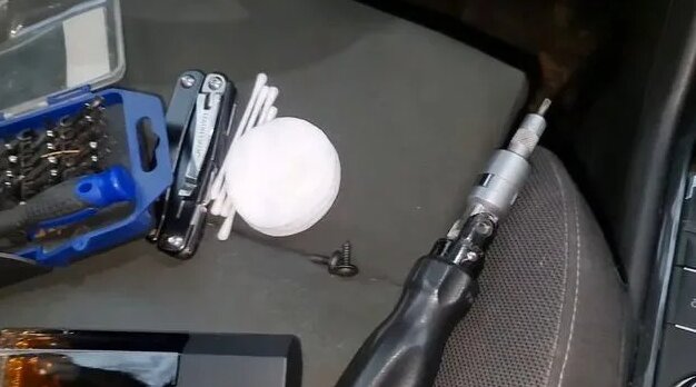 Замена, чистка кнопки старт стоп Фольксваген тигуан второго поколения ...