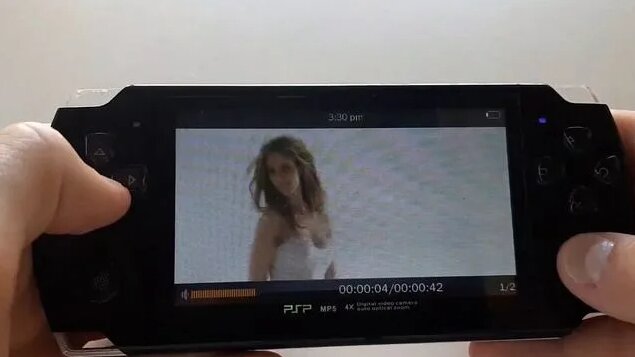 Клон PSP за 300 рублей - Смотреть онлайн в поиске Яндекса по Видео