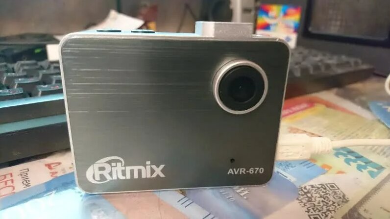 Видеорегистратор Ritmix AVR-670 качество записи. Пожалуй лучший из дешёвых. Питер, пасмурно ...