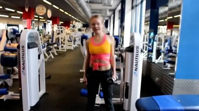 Как накачать пресс девушке в зале упражнения для пресса Смотреть онлайн в поиске Яндекса по Видео