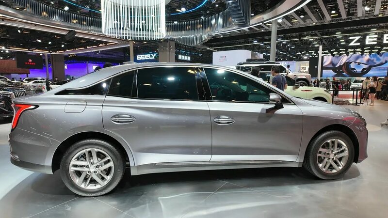 2025 Hongqi E-QM5 PLUS exterior and interior space video (4K) - Смотреть онлайн в поиске Яндекса ...