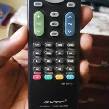 Como programar un control remoto universal nvtc RM-014S+ huayu RM-L1388 en una smart tv ...