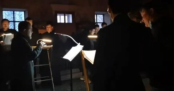 "С нами Бог". Песнопение Великого повечерия. 8 марта 2022 года.Регент ...
