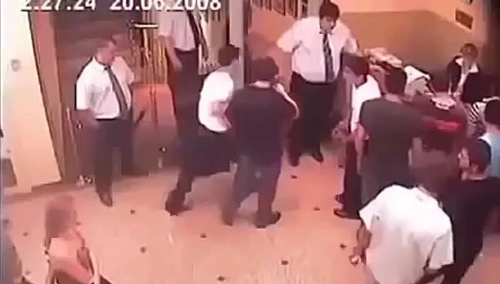 Драка в ночном клубе Жесть Смотреть онлайн в поиске Яндекса по Видео