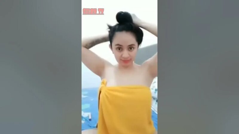 Bigo live pemersatu bangsa (Kimaya Agatha sexy banget pake handuk kuning) - Yandex Video aramada ...