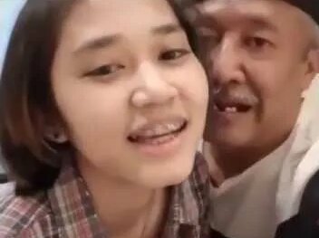 Viral !! Video mesum full kakek Sugiono Indonesia sama ABG cantik - Yandex Video aramada ...