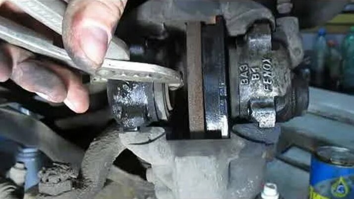 Видео Замена Передних Тормозных Колодок ВАЗ-2101-2107.Советы В Процессе... | OK.RU - Смотреть ...