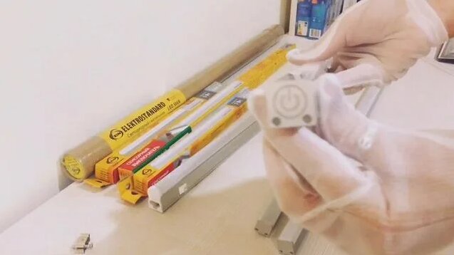 Светильник для кухни под шкаф. Светодиодный светильник под шкаф ...