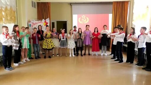 Школьники поют песню на английском языке Смотреть онлайн в поиске Яндекса по Видео