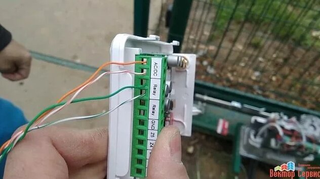 Подключение GSM модуля Esim 320 3g к воротам Came. - Смотреть онлайн в поиске Яндекса по Видео