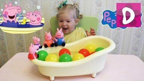 Свинка Пеппа и ее семья купаются в ванночке Peppa PIG egg surprise time ...