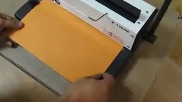 Брошюровщик Bulros K1200r? - Смотреть онлайн в поиске Яндекса по Видео