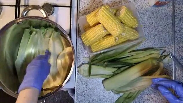 Как сварить кукурузу в початках в кастрюле вкусно Как варить кукурузу в початках в кастрюле