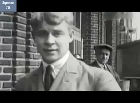 Сергей Есенин в кадрах кинохроники, 1918, 1921 гг. Живой голос поэта. — Видео от Вначале была ...