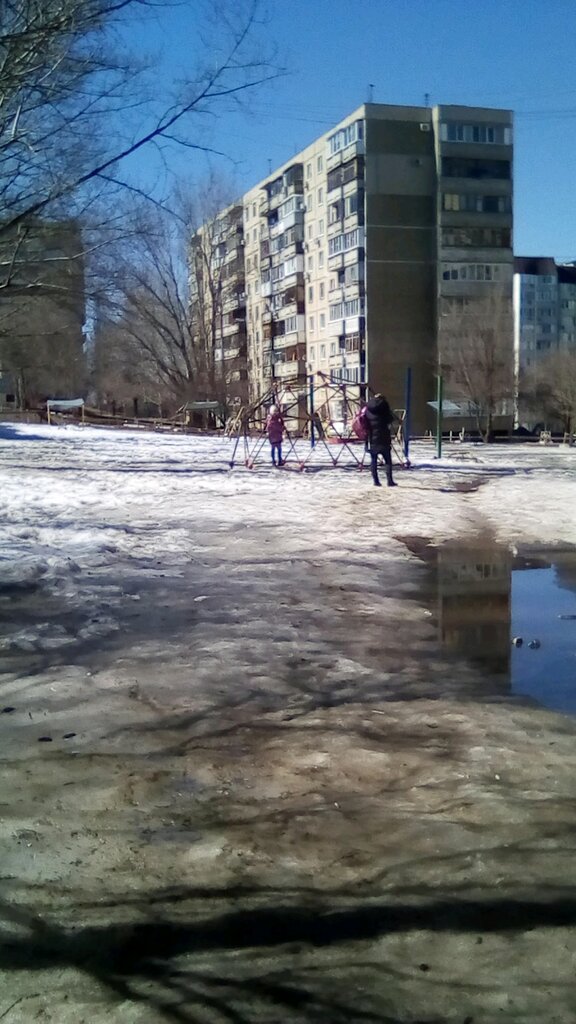Oyun alanı Playground, Saratov, foto