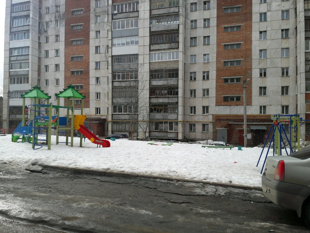 Oyun alanı Детская площадка, Ufa, foto