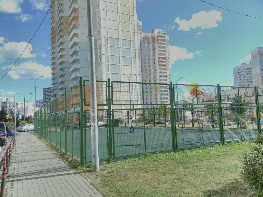 Spor alanı Футбольная площадка, Mytişçi, foto