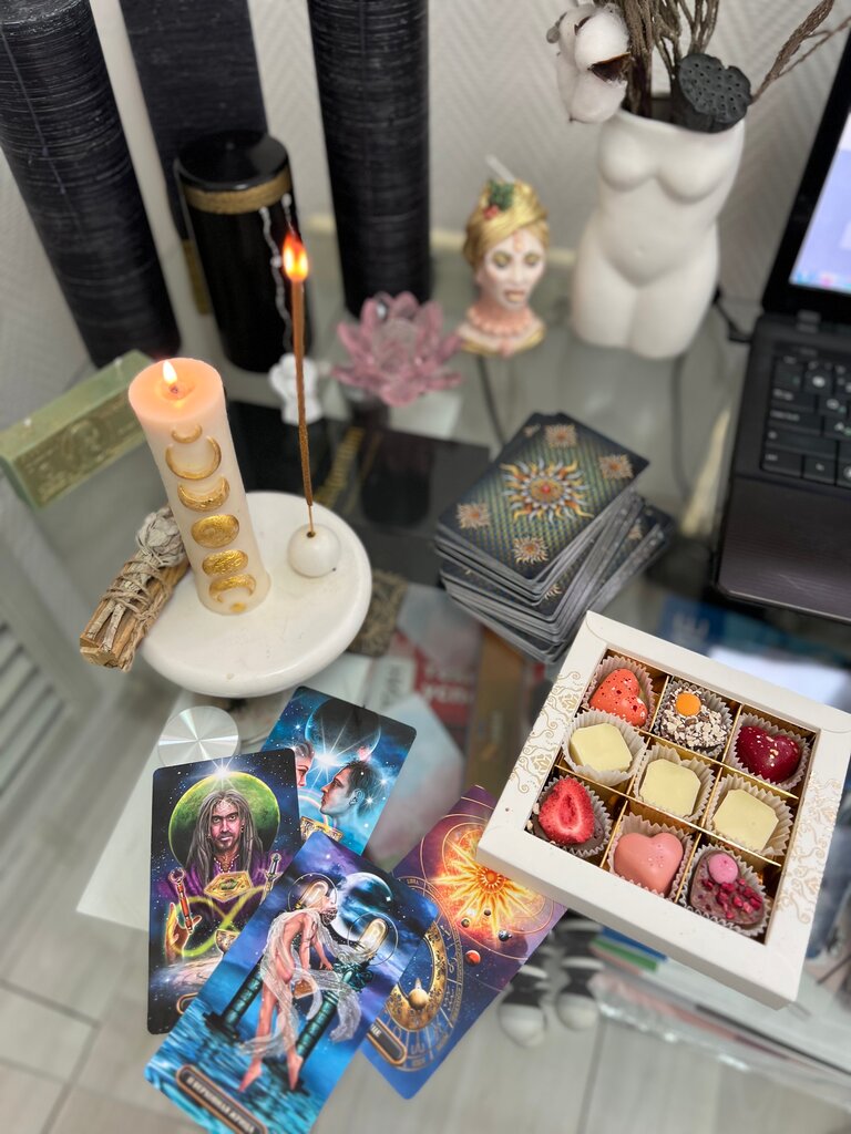 Falcılar ve medyumlar TaroProf, Moskova, foto