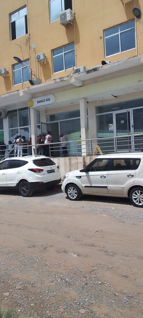 Banka Banco Sol, Loanda, foto