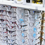 Салон оптики (prospekt Shakhtyorov No:111), optik  Kemerovo'dan
