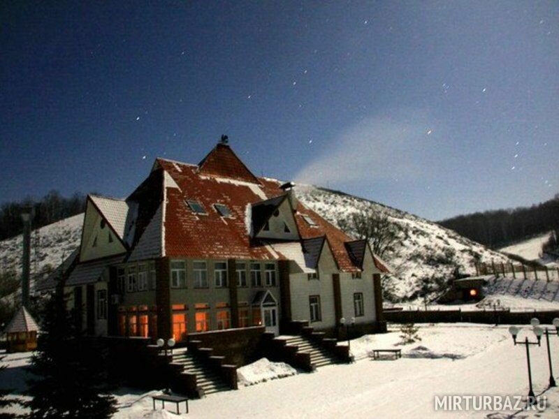 Kayak merkezi Горнолыжный курорт Омшаник, Başkurdistan, foto