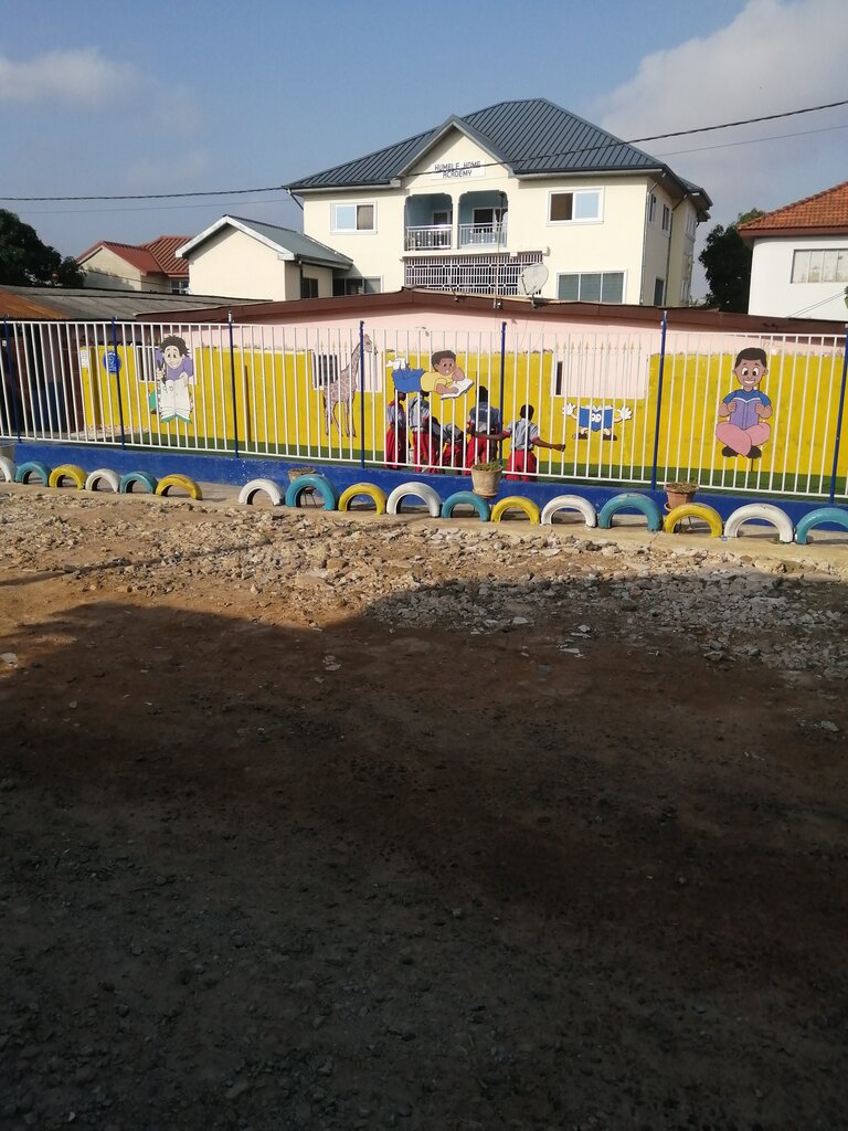 Anaokulları Humble Home Academy, Dünya, foto