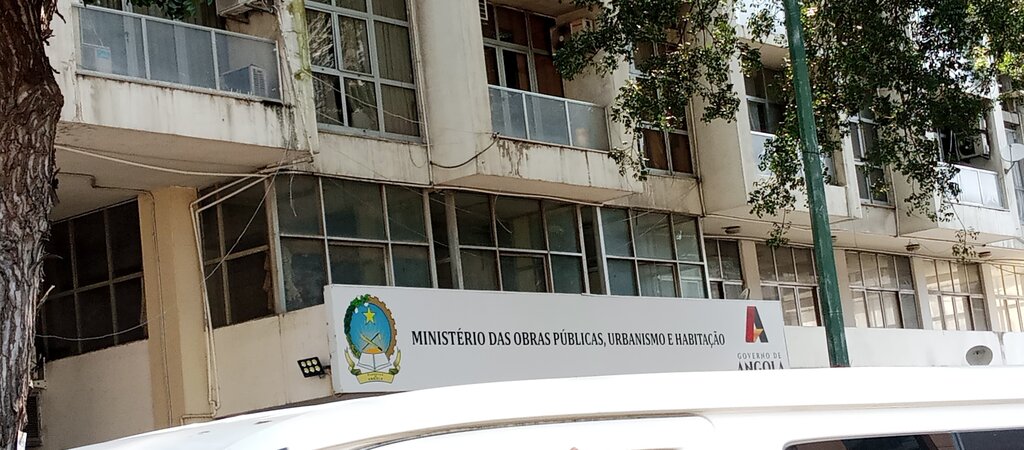 Devlet kurumları ve bakanlıklar Ministério da Construção e Obras Públicas, Loanda, foto