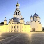 Белые ночи у Ледовой арены (ulitsa Pugachyova No:44А), kısa süreli konaklama  Vologda'dan