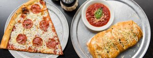 Slice Downtown (Georgia, City of Atlanta, Downtown Atlanta, kvartal Fairlie-Poplar), pizzacılar  Atlanta'dan