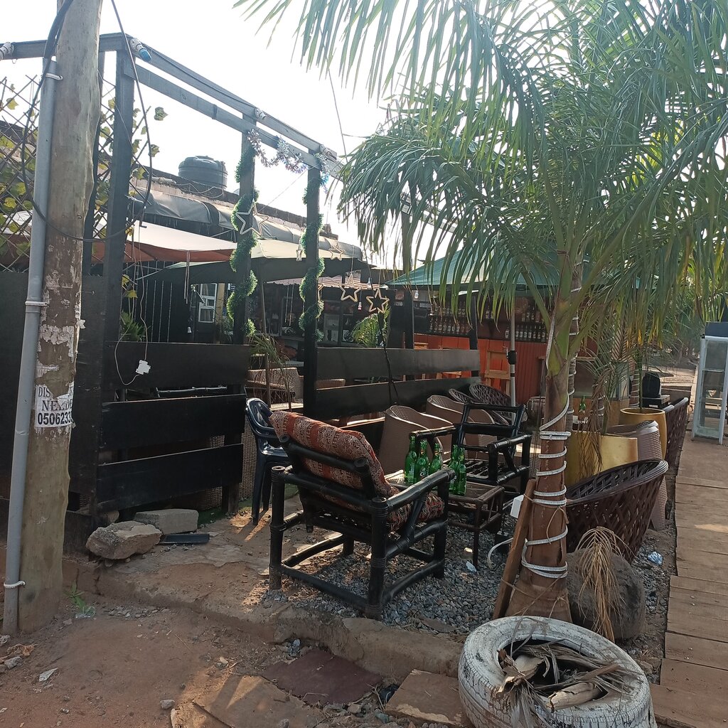 Kafe BBQ Bar and Restaurant, Dünya, foto