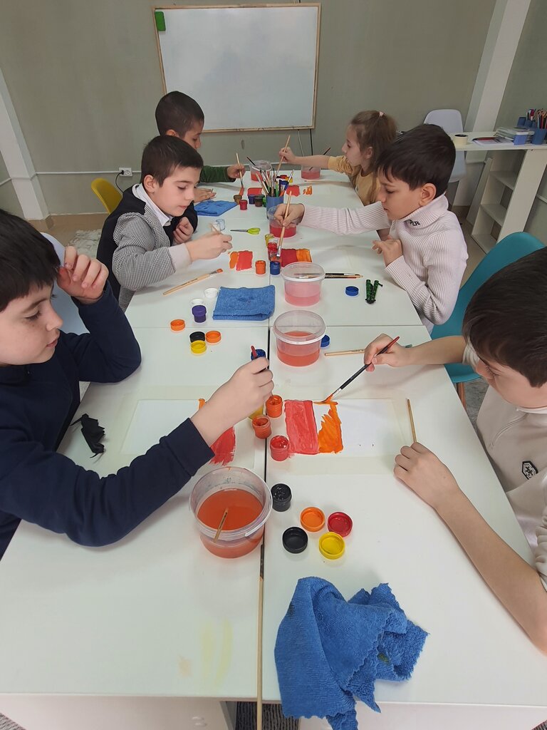 Çocuk gelişim merkezleri Sarkarov School, Makhachkala, foto