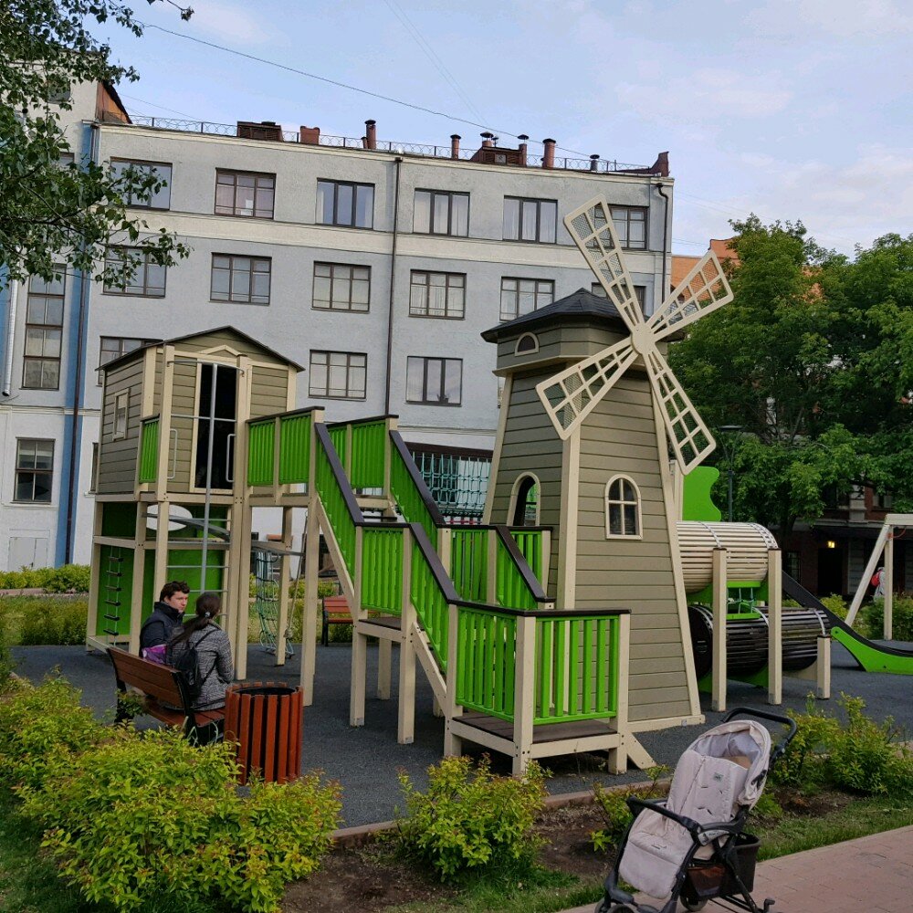 Oyun alanı Playground, Moskova, foto