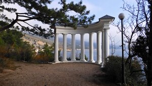 Mellas Palace (улица Гагарина No:15, посёлок городского типа Санаторное), turistik yerler  Kırım Cumhuriyeti'nden