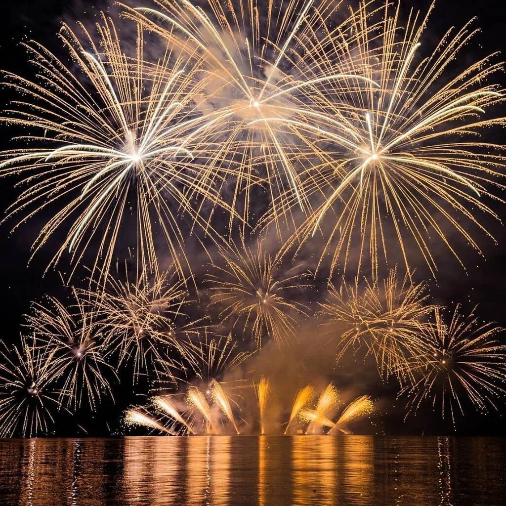 Havai fişek firmaları Feeriy of the holiday, Şahty, foto