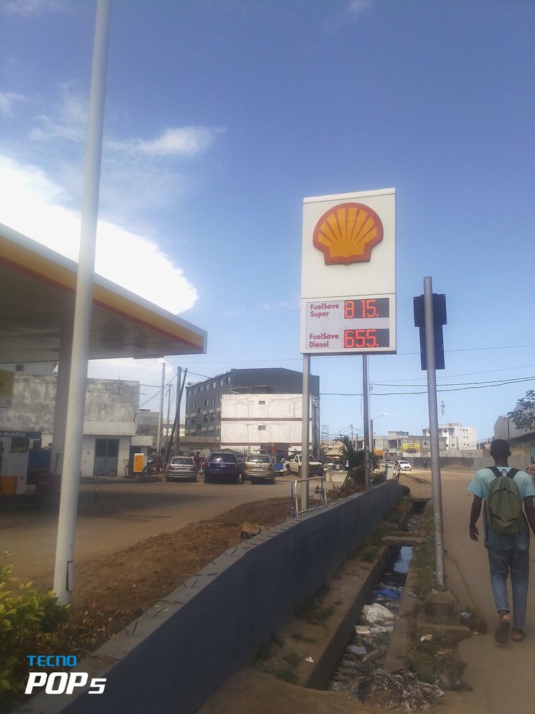 Benzin istasyonu Shell, Abican, foto