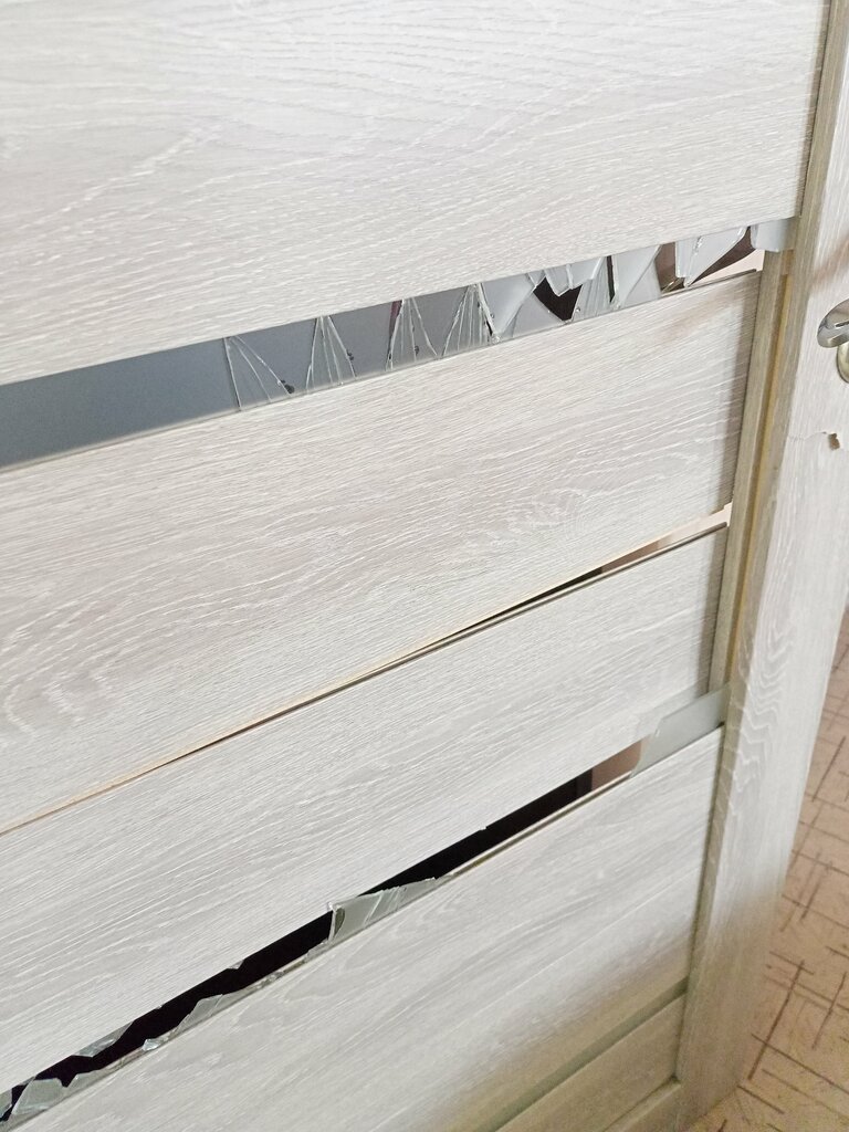 Kapılar Двери27, Habarovsk, foto