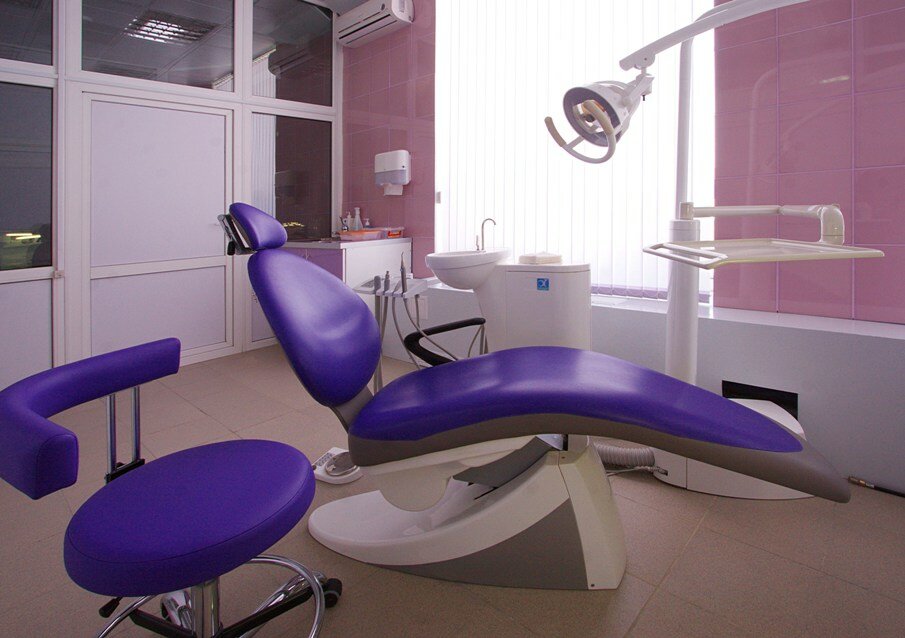 Özel ağız ve diş sağlığı klinikleri ve muayenehaneleri Belozuboff Premium, Saratov, foto