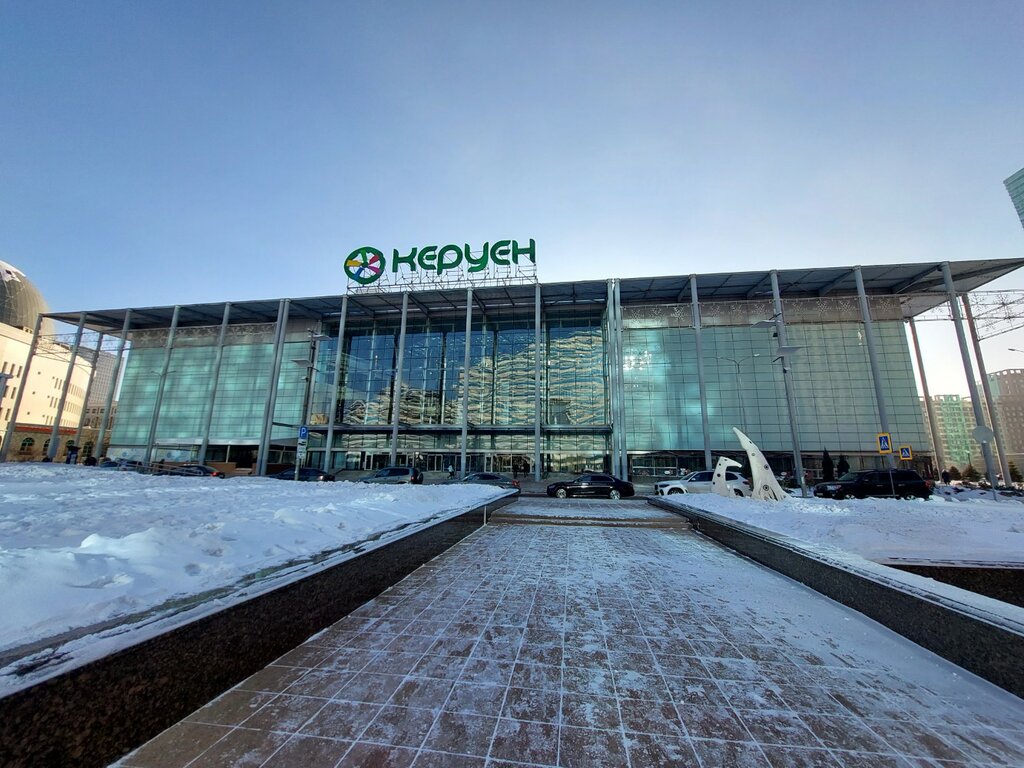 Giyim mağazası Hugo, Astana, foto