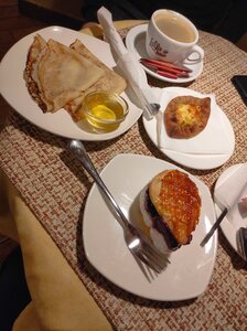 Kaffee haus (Lenina Avenue No:23, Petrozavodsk), kafe  Petrozavodsk'tan