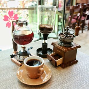 Yakitake (Rotana, Al Muraqqabat, Deira, Dubai), kafe  Dubai'den