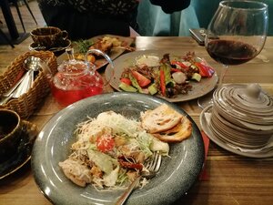 Paris lounge bar (Sibirskaya ulitsa No:13), kafe  Kogalym'dan
