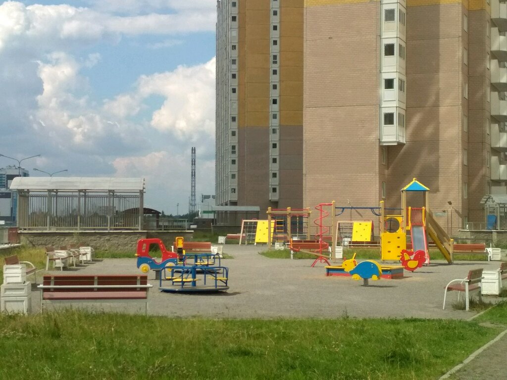 Oyun alanı Детская площадка, Saint‑Petersburg, foto