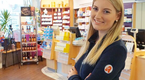 Eczaneler Königs Apotheke Feucht, Bavyera, foto