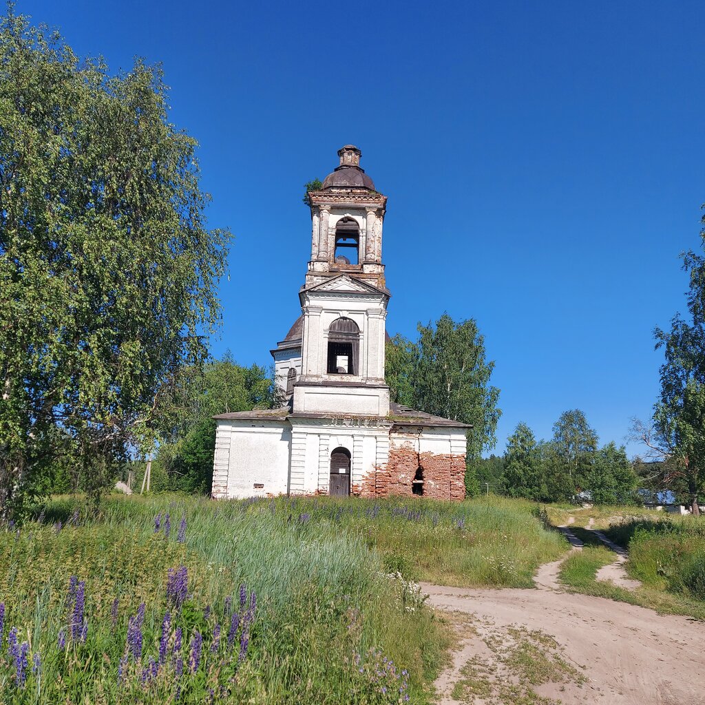 Ortodoks kiliseleri Tserkov Preobrazheniya Gospodnya V Potrusovo, Kostromskaya oblastı, foto