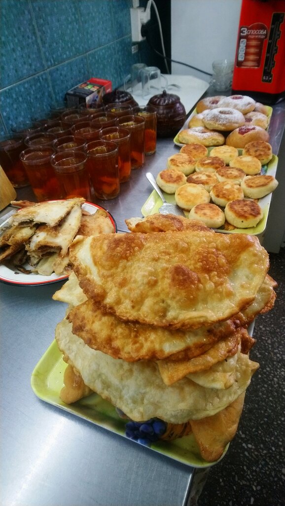 Kantin, yemekhane Столовая у Юры, Novokuznetsk, foto